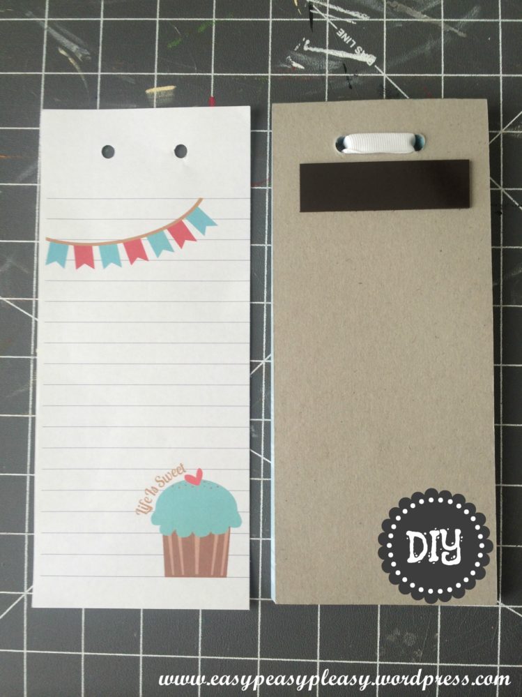DIY Refrigerator Notepad With Free Printable Cover And Refills - Easy ...