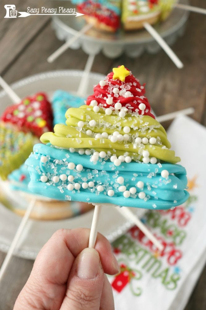 Cheesecake Christmas Trees Bring Holiday Cheer - Easy Peasy Pleasy