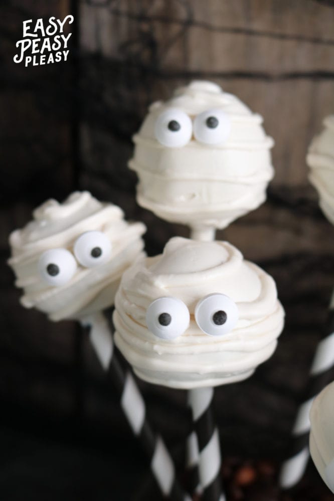 Donut Hole Mummy Pops Using Only 4 Ingredients - Easy Peasy Pleasy